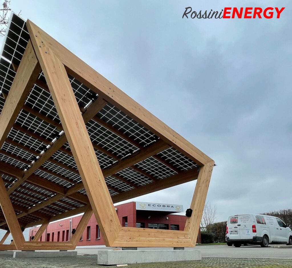 Tettoia fotovoltaica (Tosso) - Fabbricazione e installazione - Installatore di punti di ricarica ...