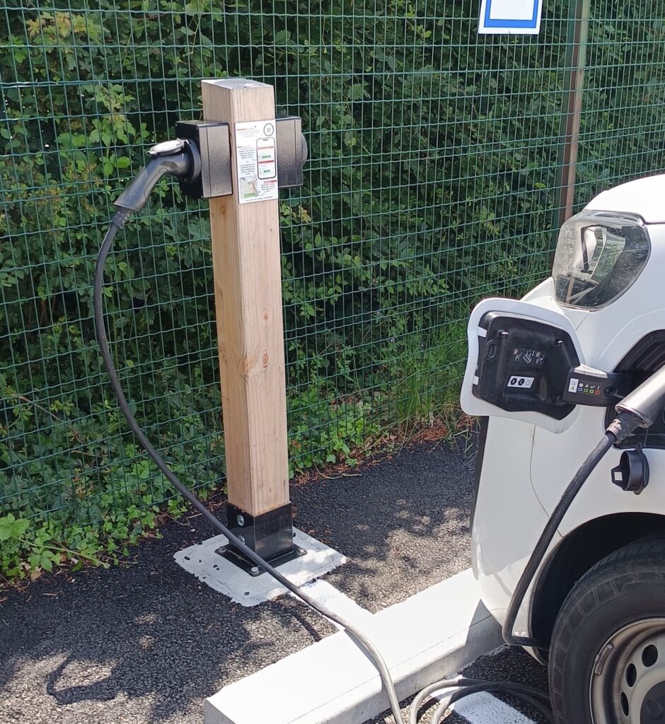Costo installazione colonnina ricarica auto elettrica 2025